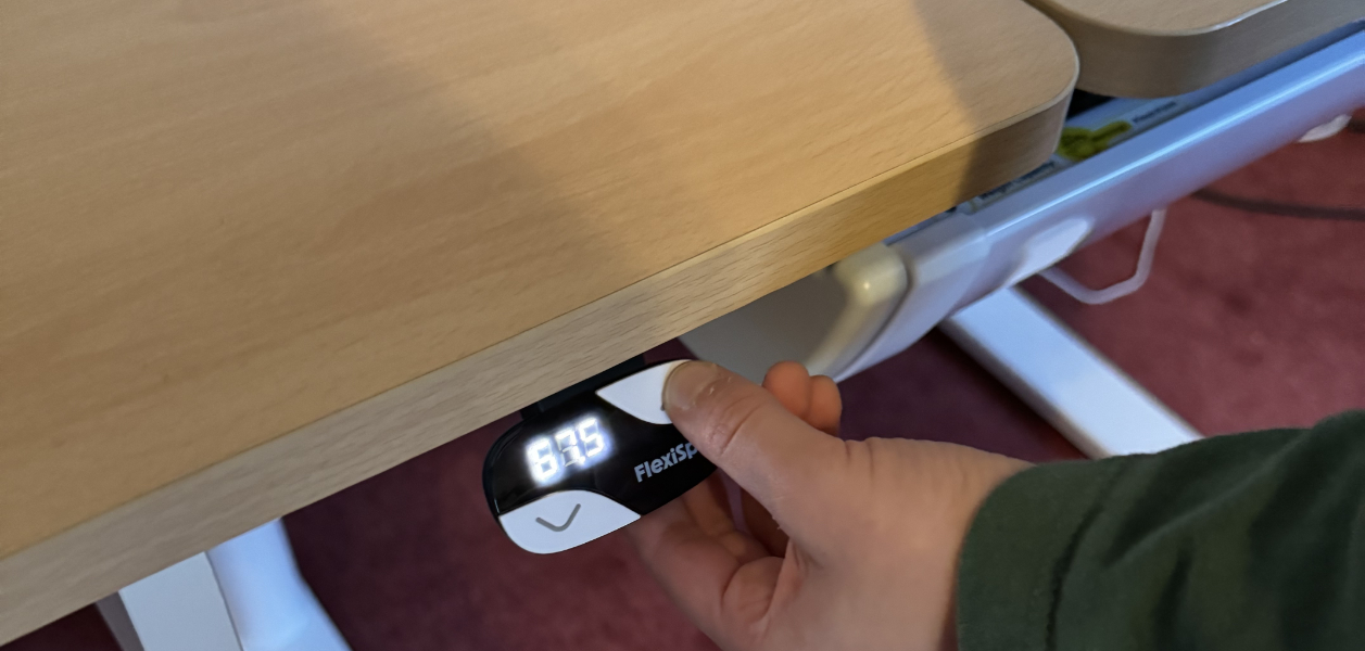 FlexiSpot SD2 – höhenverstellbarer Schreibtisch für Kinder und Jugendliche - aufdemmarkt.de